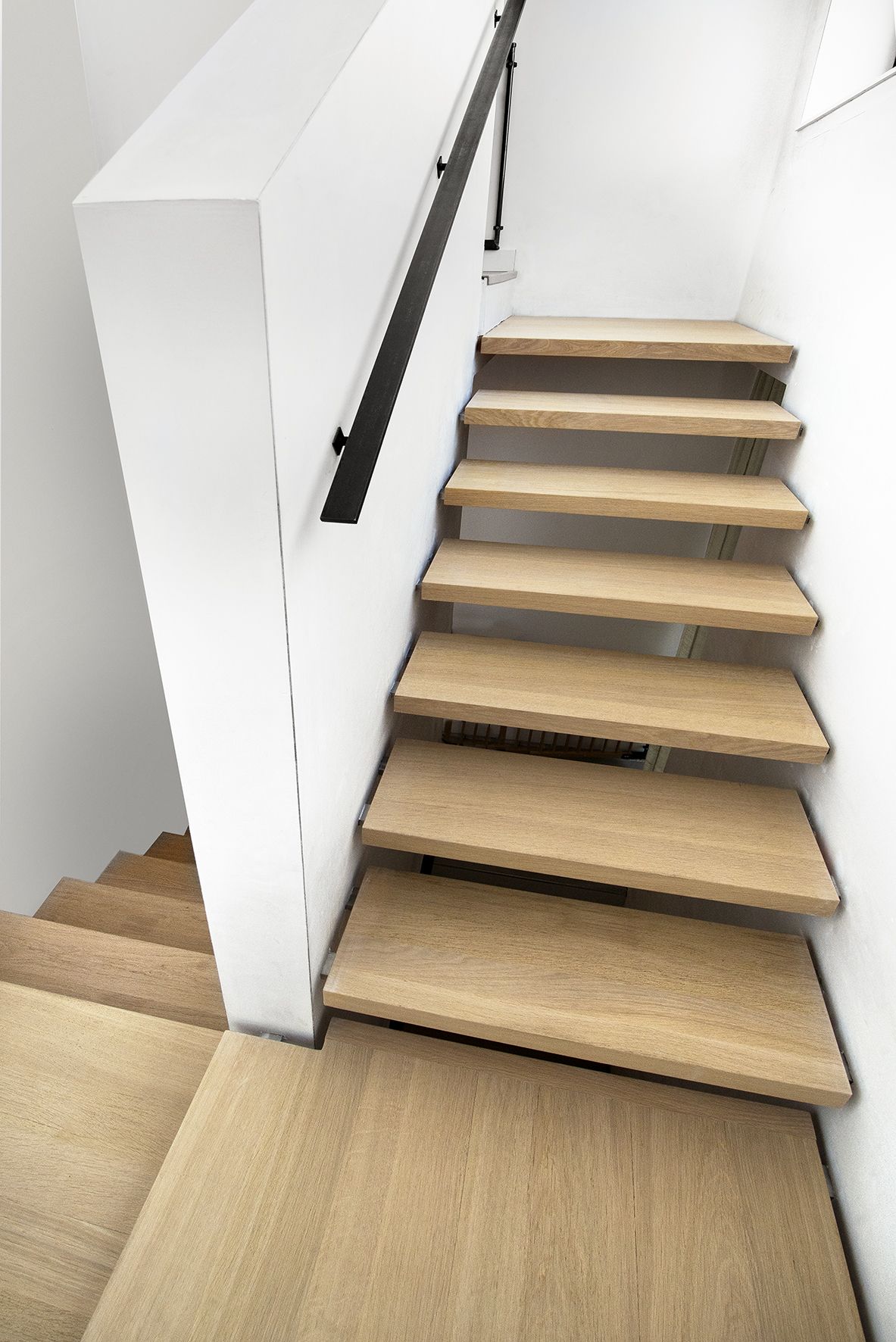 Trappen met inoxbouten | Design & moderne trappen | Trap kopen